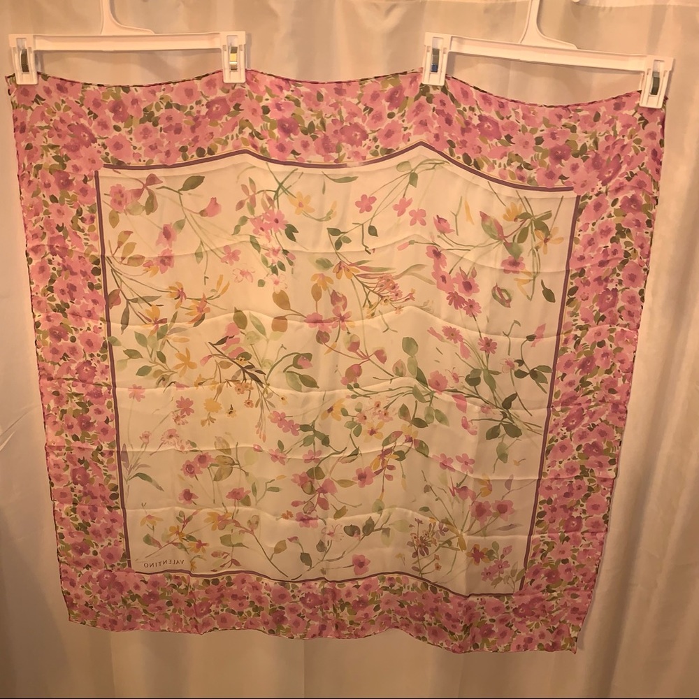 Authentic Valentino Pink Silk? Chiffon Floral Print S… - Gem